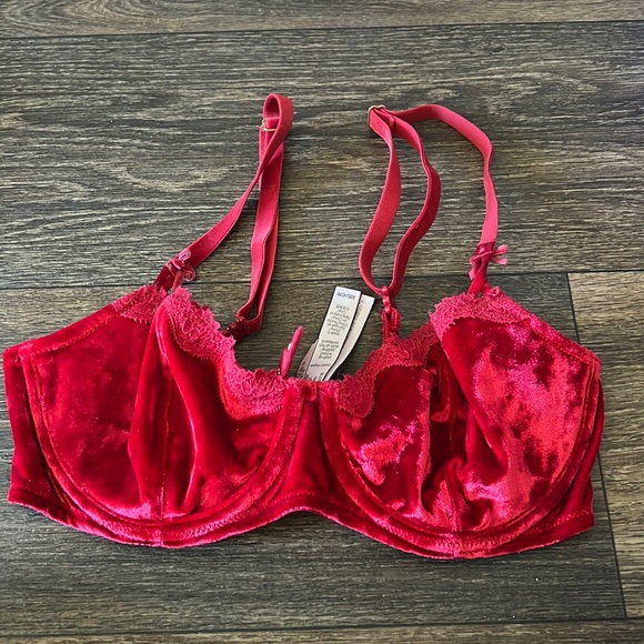 Victoria's Secret | Intimates & Sleepwear | Vs Dream Angels Pushup Red ...